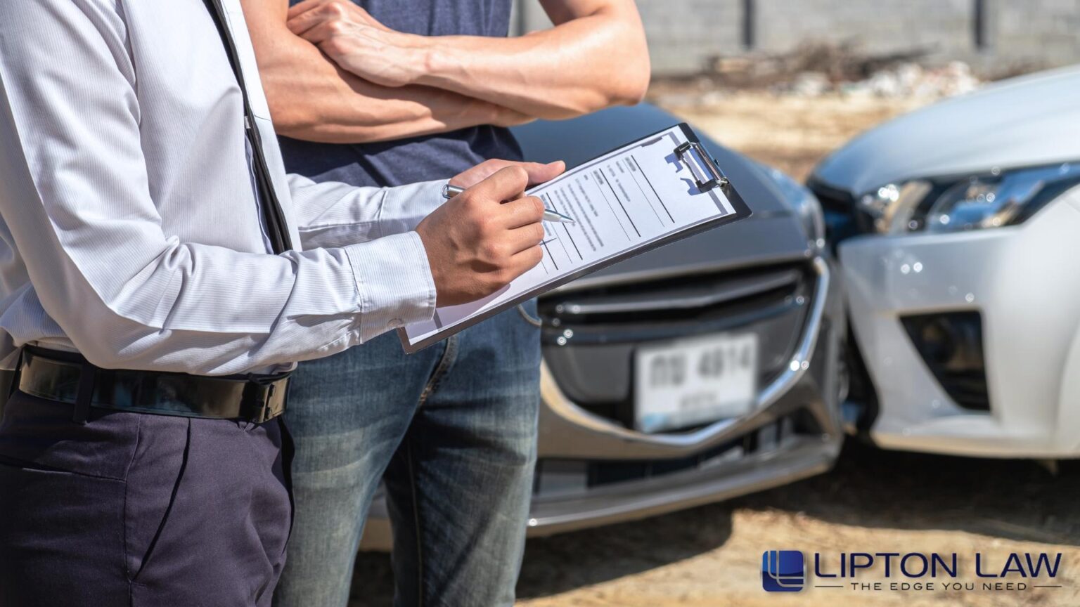 What Are Manual Distractions When Driving? | Lipton Law